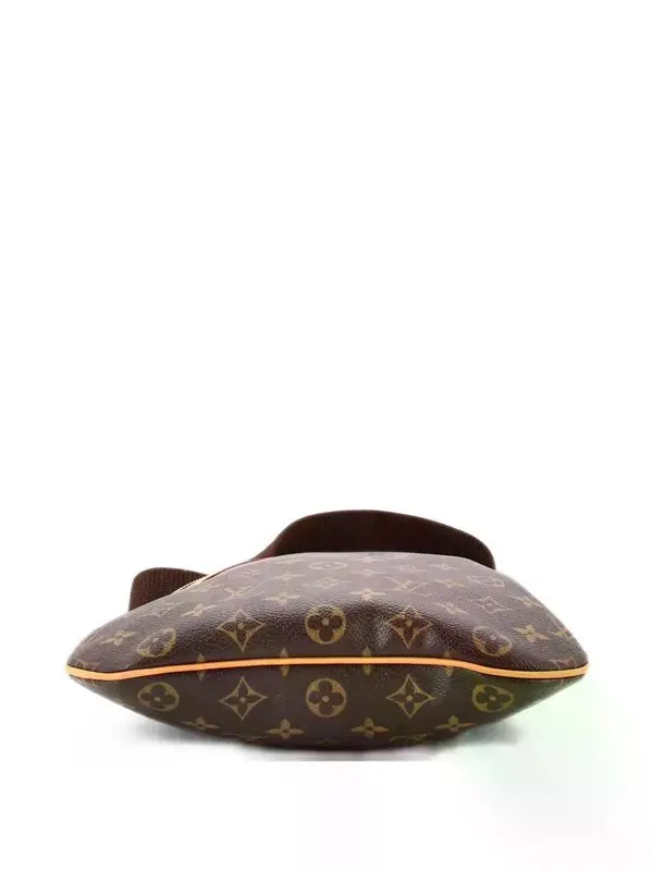 LOUIS VUITTON Bosphore Pochette Monogram Canvas Crossbody Bag