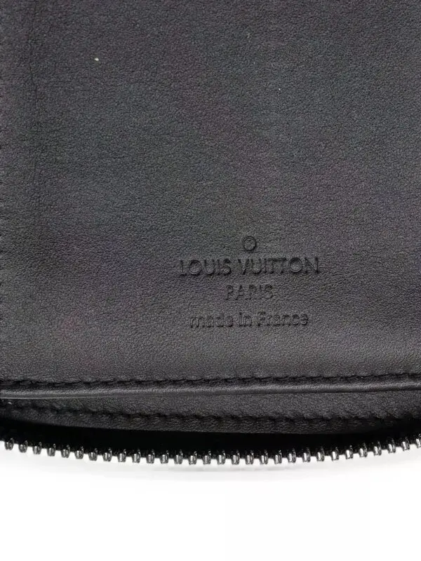 LOUIS VUITTON Aerogram Zippy Wallet Leather Vertical Small Wallets