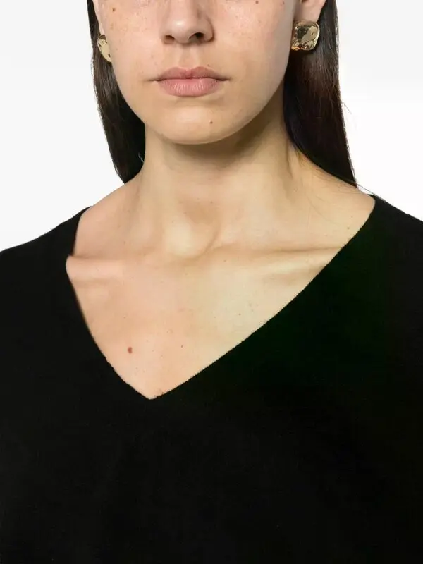 BEYOU V-neck Sweater