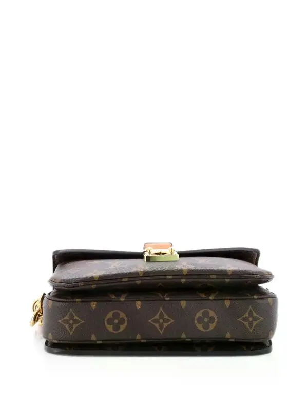 LOUIS VUITTON Pochette Metis Monogram Canvas East West Crossbody Bag