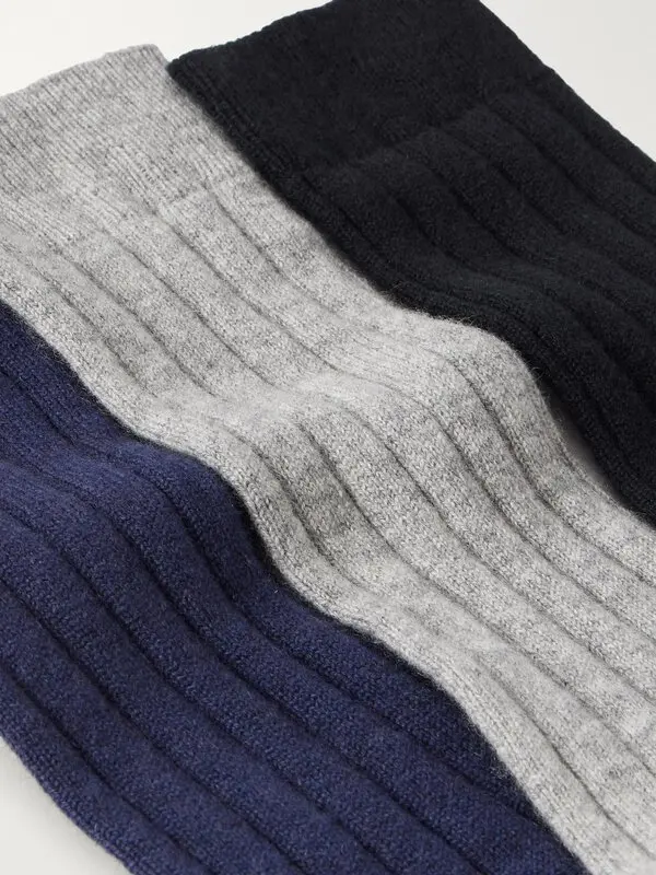 Johnstons Of Elgin Set Of Three Cashmere-blend Socks