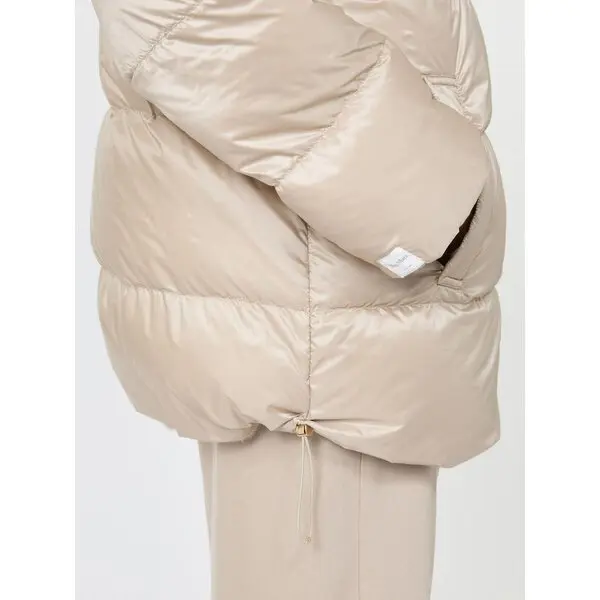Max Mara High-neck Long-sleeve Padded Jacket - Nude