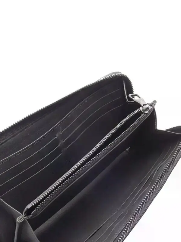 LOUIS VUITTON Zippy Monogram Wallet