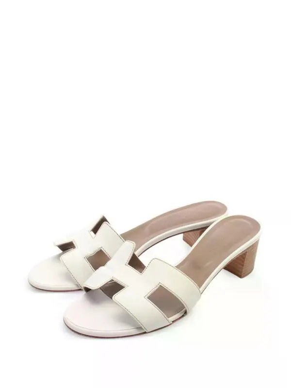Hermès 2000s Oasis Leather Sandals - White