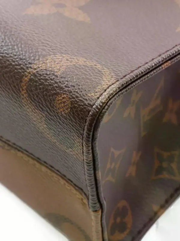 LOUIS VUITTON 2010s Pm On-the-go Monogram Giant Tote Bag