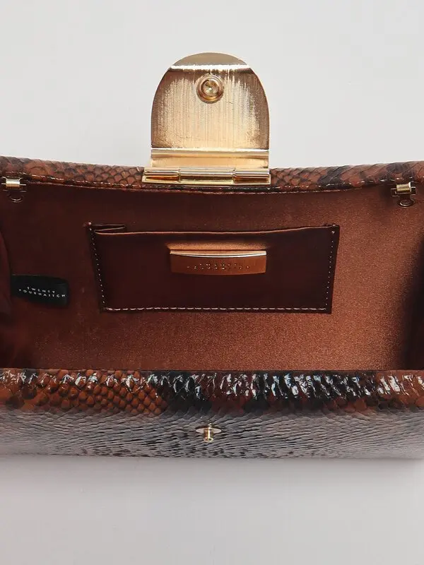 TWENTY FOURHAITCH Clutch