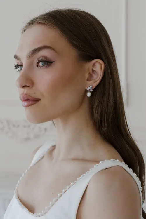 UNTAMED PETALS Lennox Pearl And Crystal Earrings
