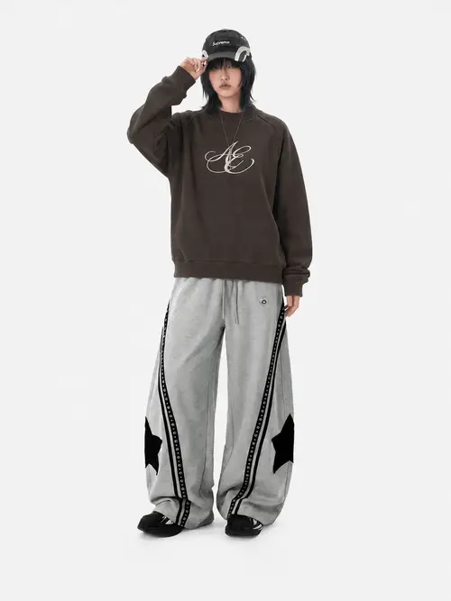 AELFRIC EDEN Mock Neck Logo Embroidered Sweatshirt - Brown