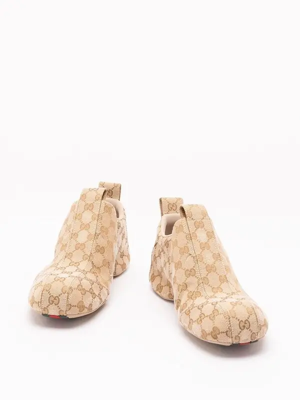 Gucci Drip Sneakers
