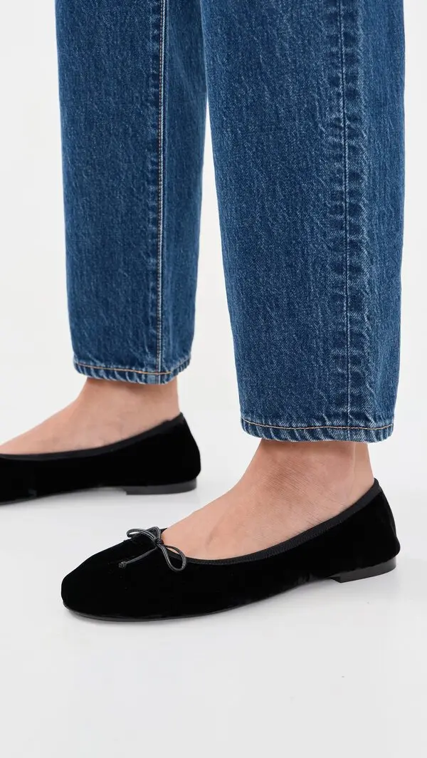 STUART WEITZMAN Nia Velvet Ballet Flats