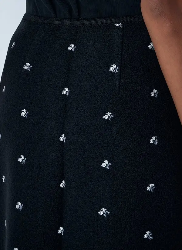 RIER Walker Wrap Skirt