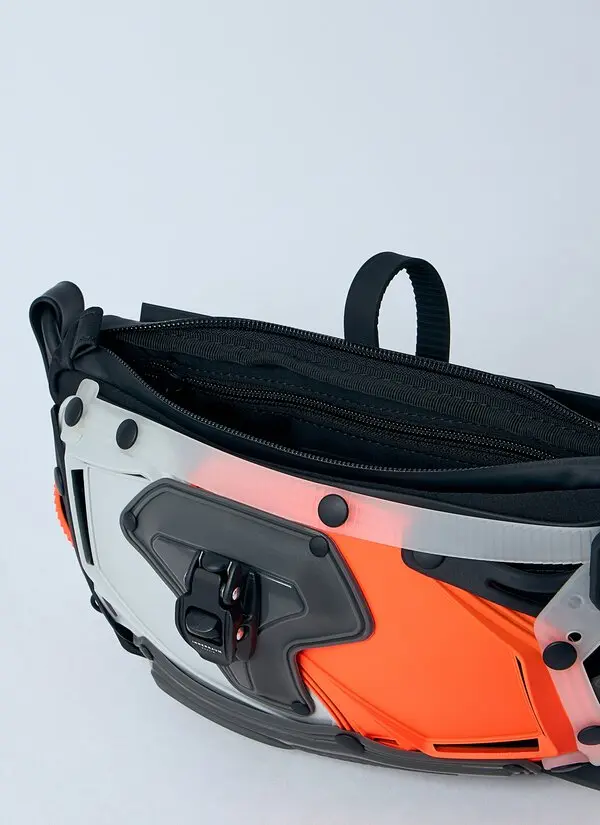 INNERRAUM Object I30 Fanny Crossbody Bag