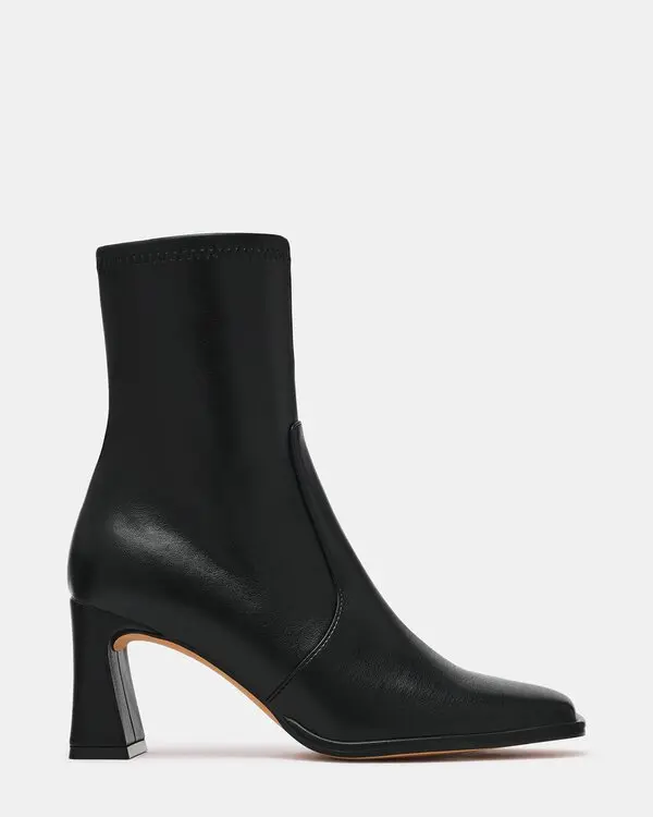 Steve Madden Haelyn Block Heel Booties