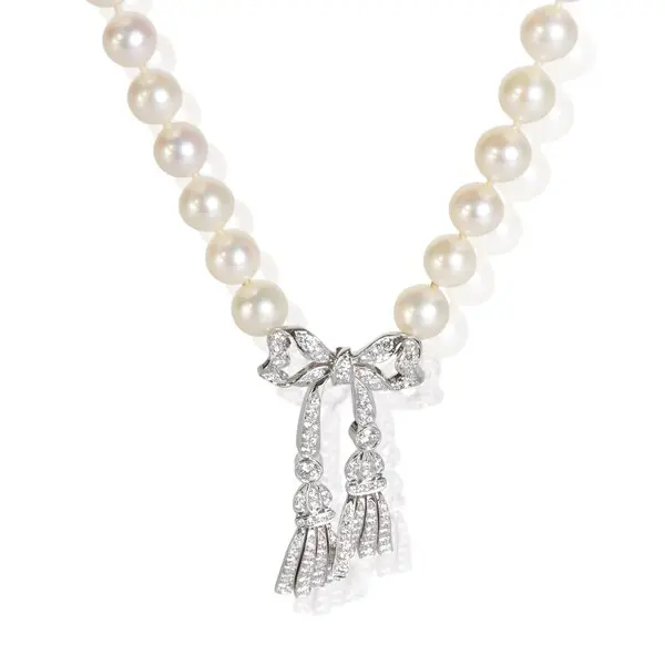 Tiffany & Co. Pearl And Diamond Diamond Bow Necklace - Platinum