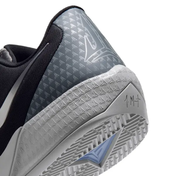 Nike Twelve Time Basketball Shoes