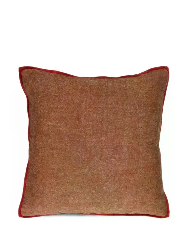 POMAX Alpha Opposites Cushion