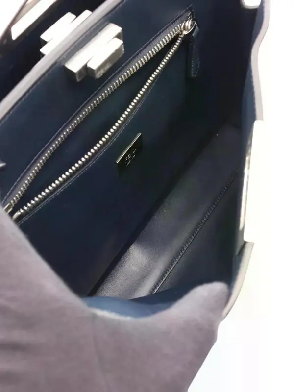 Fendi 2000-2010 Large Leather Peekaboo Essential Satchel