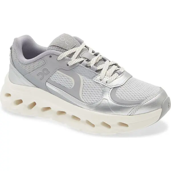 On Cloudtilt Arc Running Shoe - Alloy/ivory