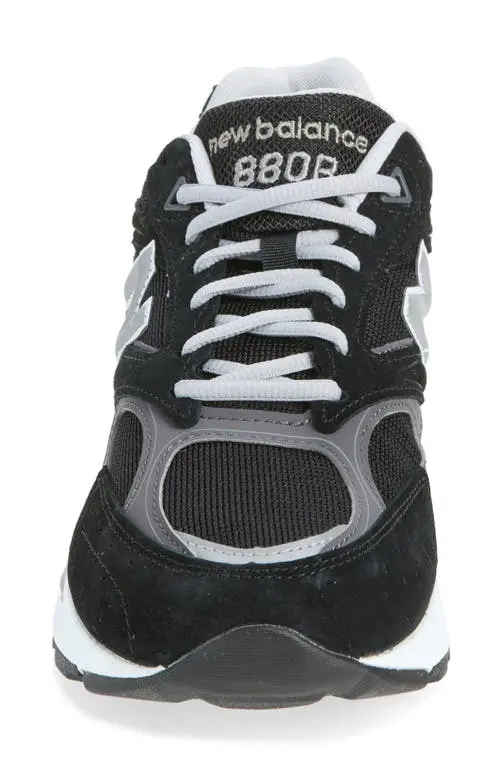 NEW BALANCE Gender Inclusive 880r Running Shoe