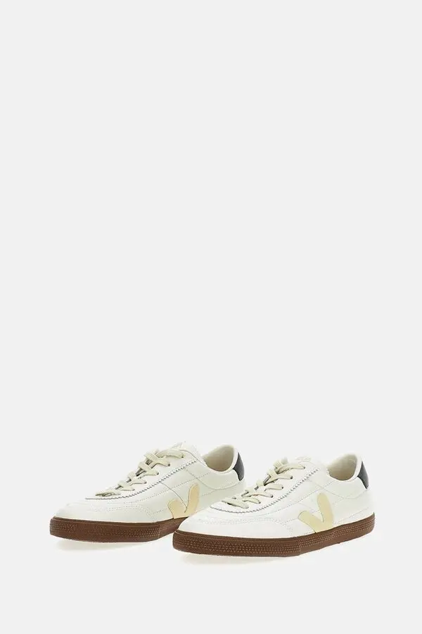 VEJA Panenka Sneakers - White