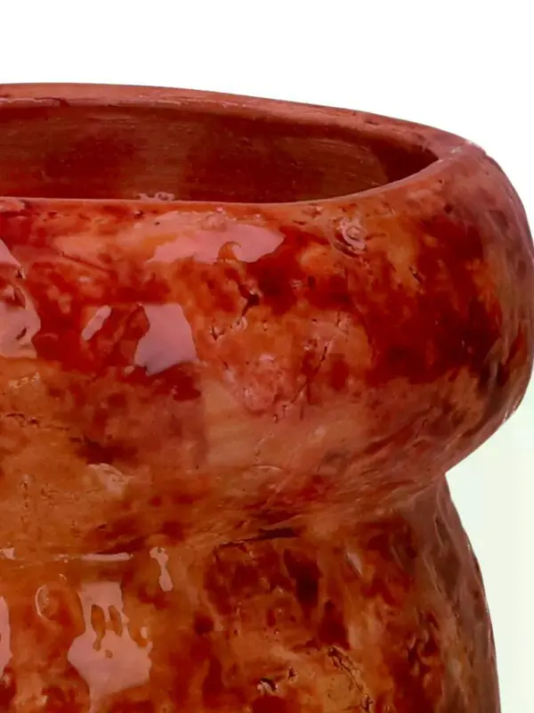 POMAX Mani Sculptural Pot