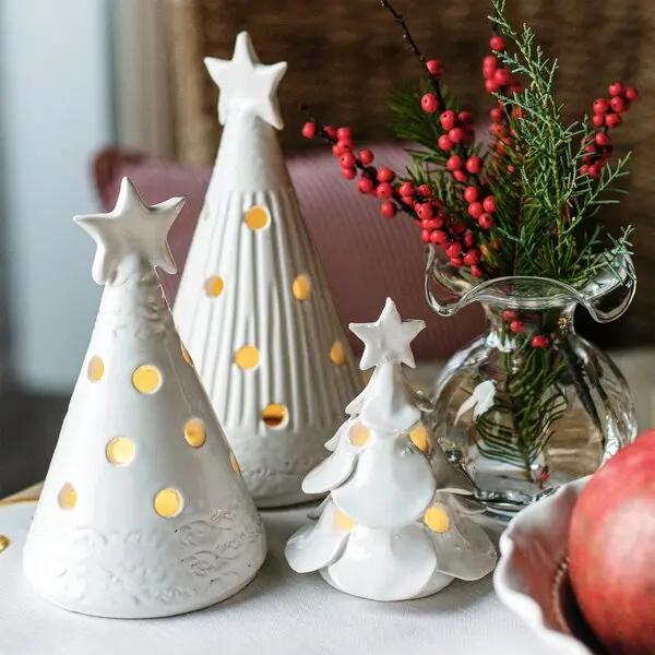 VIETRI Foresta Medium Christmas Tree Figurine - White