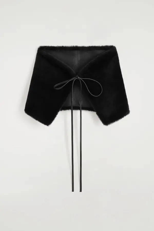 Cos Shearling Snood