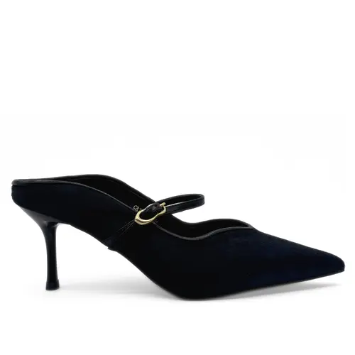AMIE RAFA Nicky Pony Hair Pumps - Black