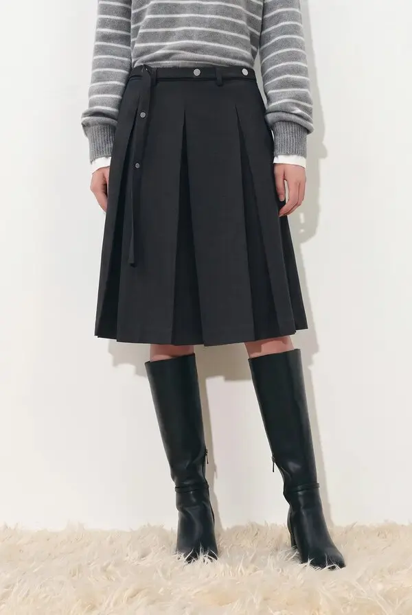 Fabrique Alaia Belted Pleated Midi Skirt In Wool Blend