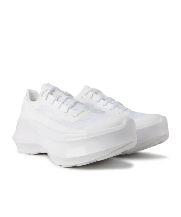 Comme Des Garçons Round Toe Sneakers