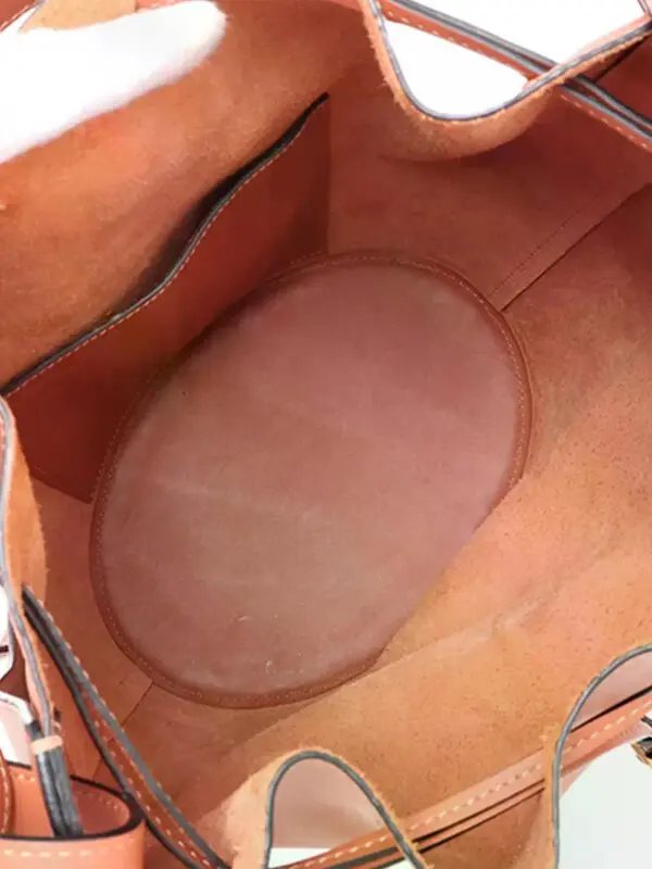 Loewe 2015-2026 Medium Leather Balloon Bucket Bag