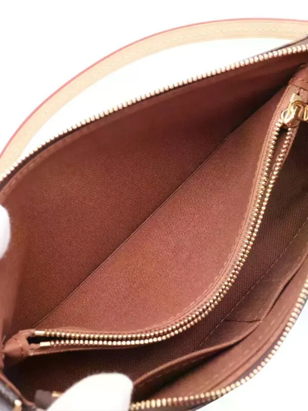 LOUIS VUITTON 1990-2010 Monogram Pochette Accessoires Shoulder Bag