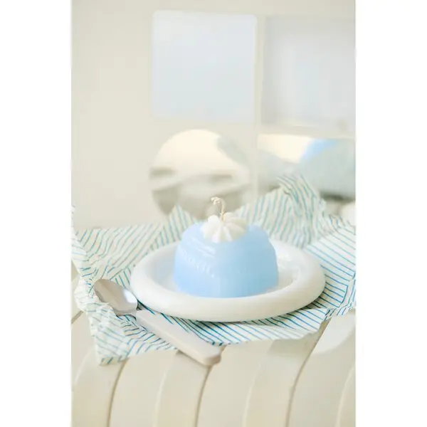BODI Adoration Heart Jelly Candle 5.28 Oz