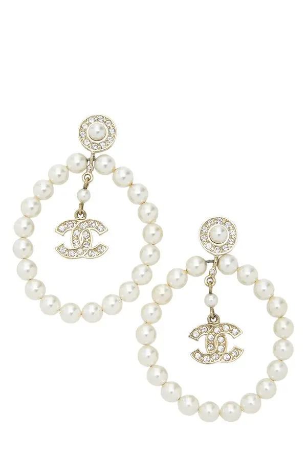 Chanel Crystal 'cc' Faux Pearl Circle Earrings - White