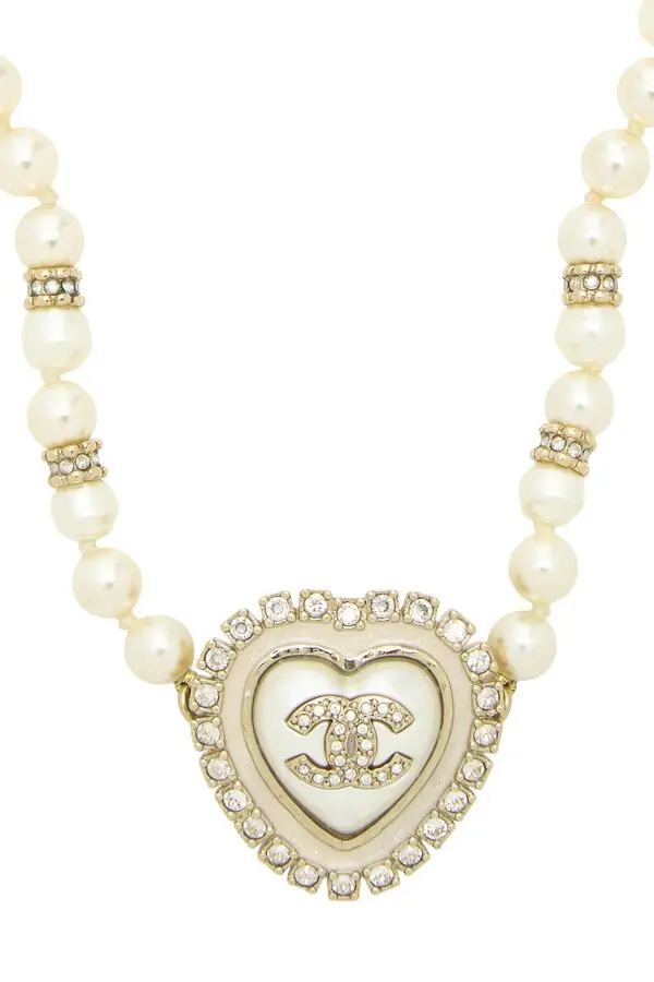 Chanel Faux Pearl 'cc' Heart Choker