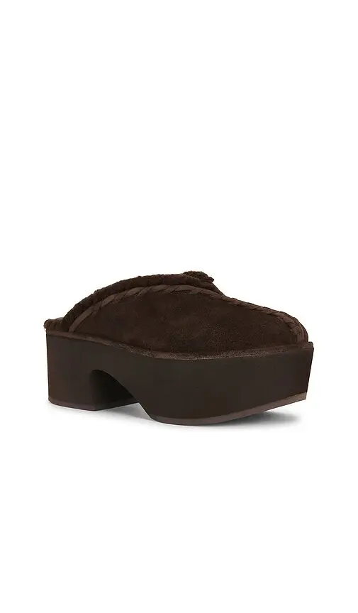 Cult Gaia Tazz Mule In Chocolate