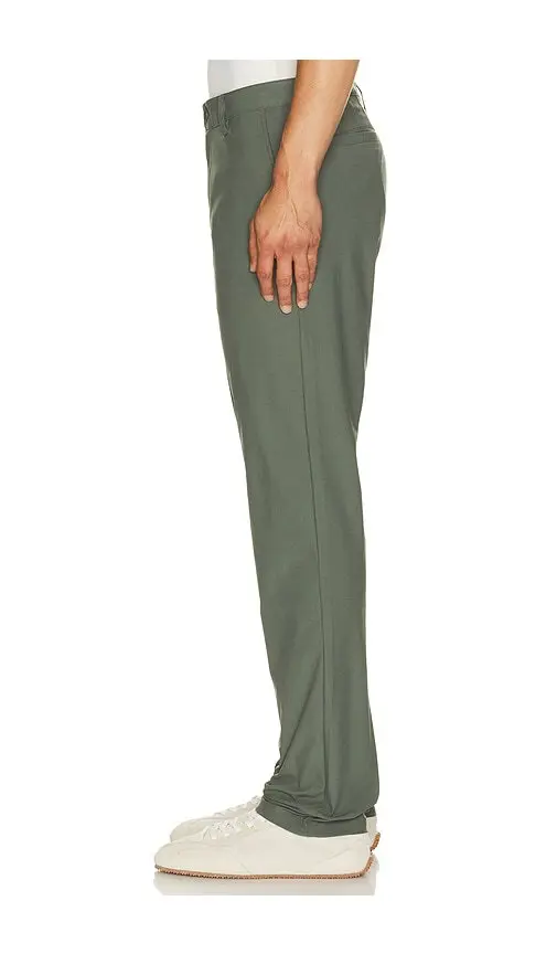 RHONE Commuter Pant In Green
