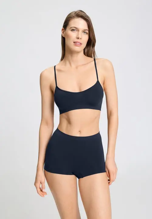 Hanro Touch Feeling Spaghetti Crop Top