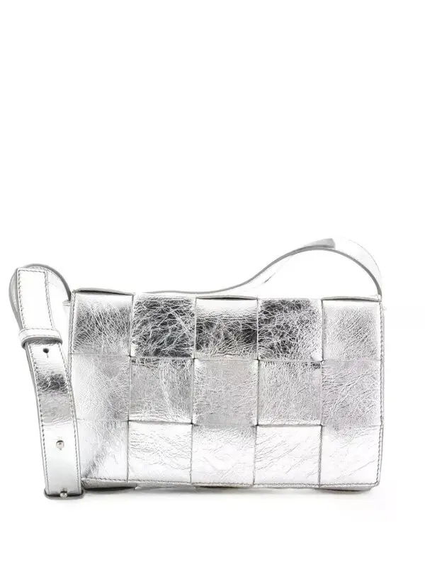 Bottega Veneta Cassette Maxi Intrecciato Crinkled Leather Crossbody Bag - Metallic