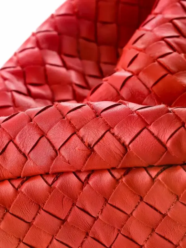 Bottega Veneta Roma Bag Intrecciato Nappa Medium Tote Bag - Red