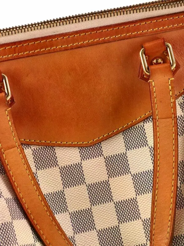 LOUIS VUITTON Siracusa Handbag Damier Gm Shoulder Bag - Neutrals