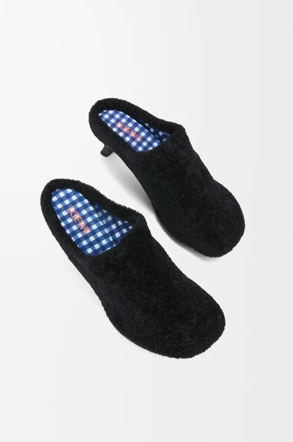 Loewe Dive Mule In Shearling - Black