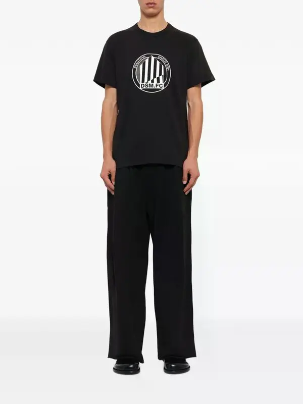 Noir Kei Ninomiya Emblem-print T-shirt