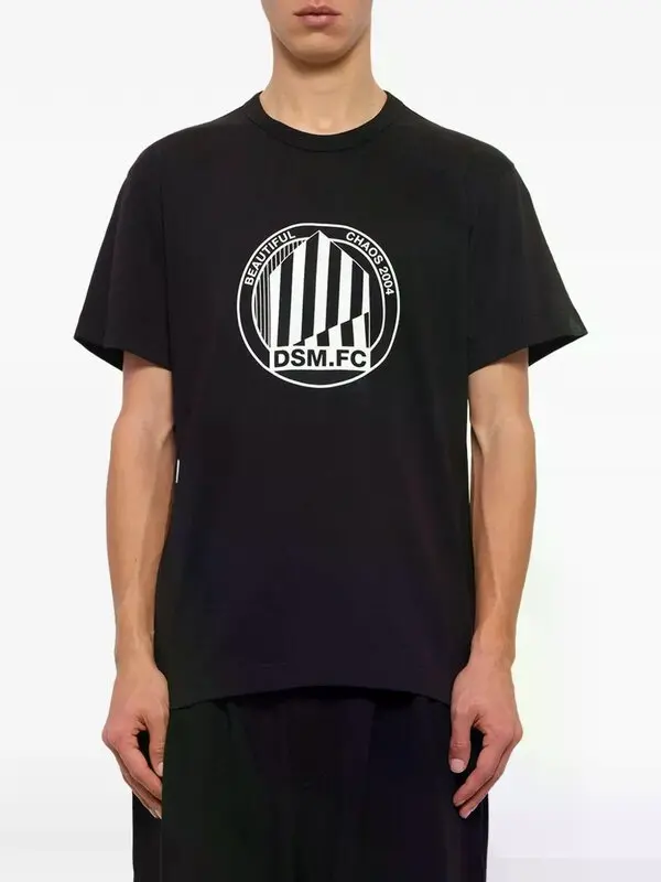 Noir Kei Ninomiya Emblem-print T-shirt