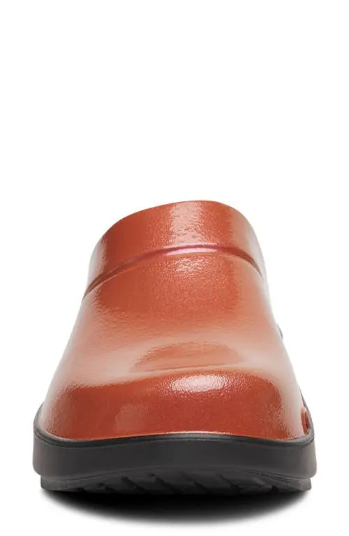 OOFOS Oocloog Luxe Clog - Copper