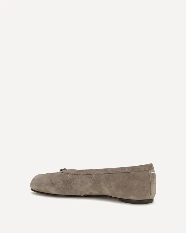 MAISON MARGIELA Tabi Suede Ballerinas