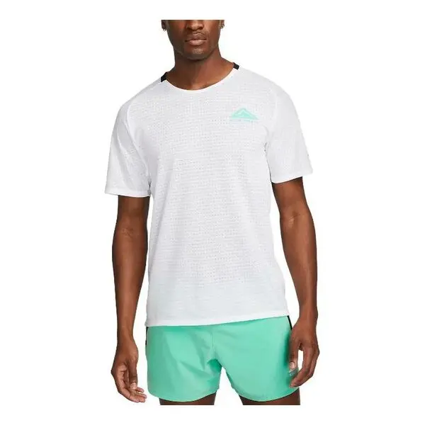 Nike Trail Solar Chase Dri-fit Short-sleeve Running Top
