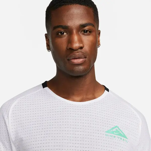 Nike Trail Solar Chase Dri-fit Short-sleeve Running Top