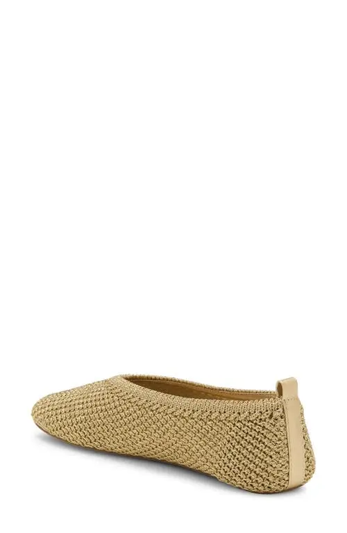 Steve Madden Cyntra Woven Raffia Flat