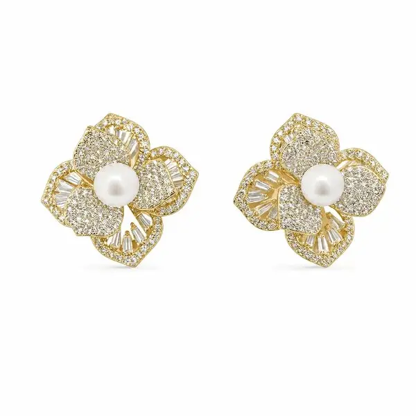 ANGEL BAROCCO Freshwater Pearl Crystal Flower Stud Earrings - Gold